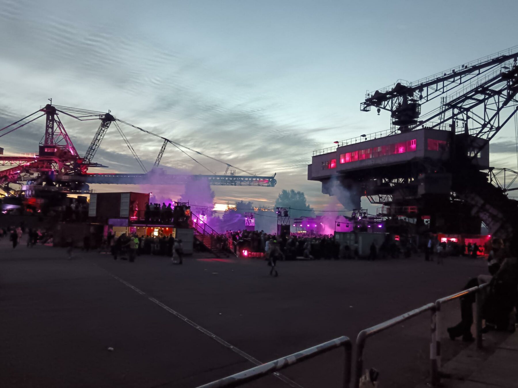 Whole jour 3 : les excès, mais moins qu’avant – Friction Magazine